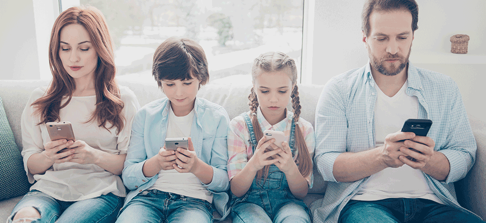 Connected Kids: Overcoming the Screen-Time Battle | ParentMap