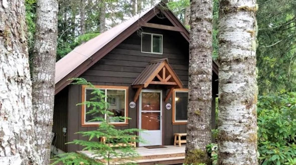10 Cabin Getaways for Seattle-Area Families for Fall and Winter | ParentMap