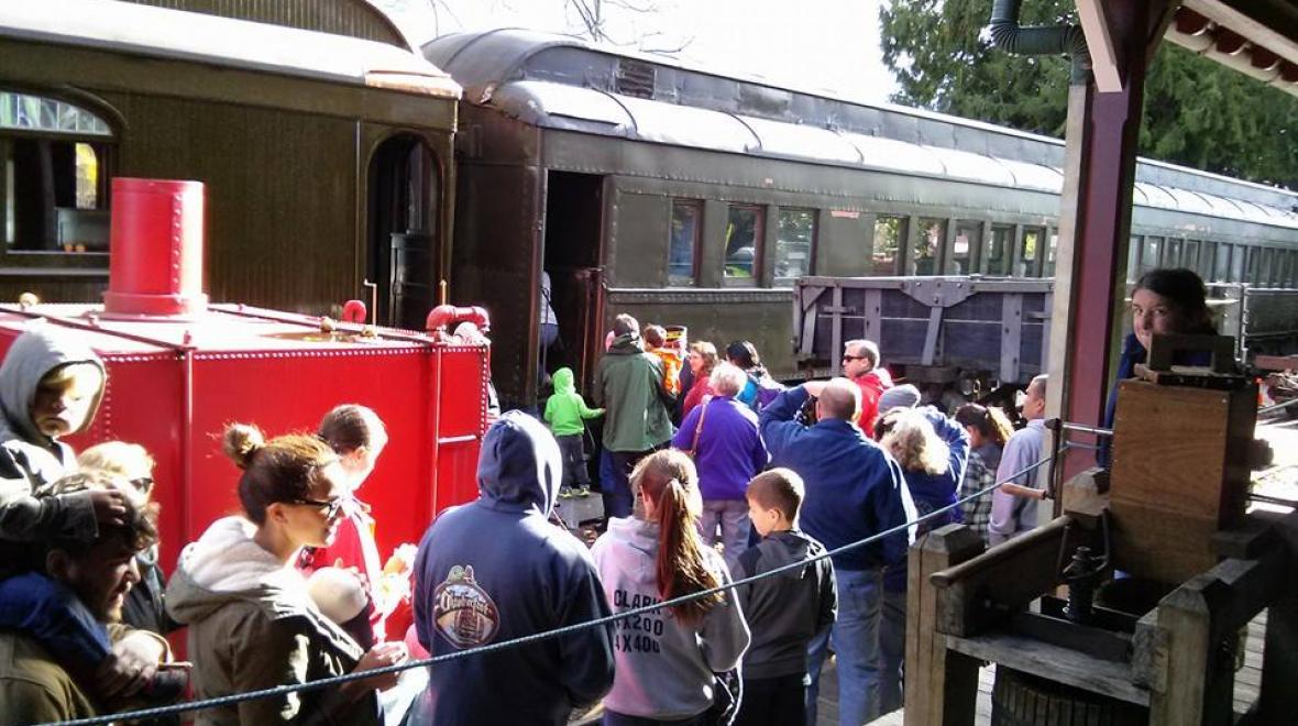 Halloween Train at the Northwest Railway Museum | Seattle Area Family ...