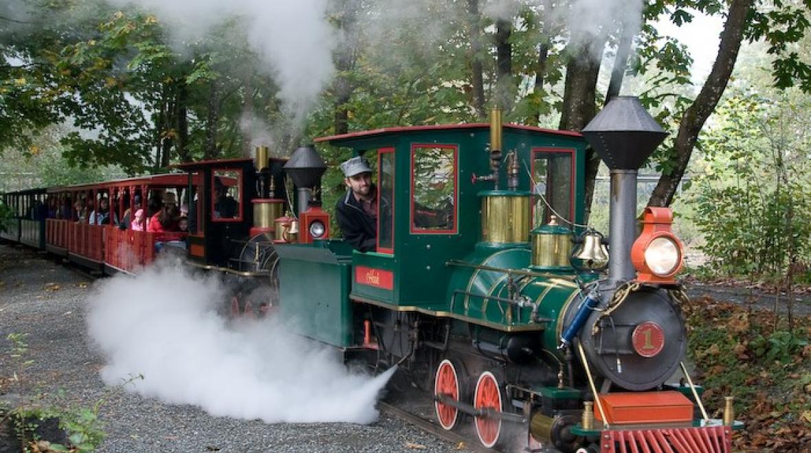 Remlinger Farms Fall Harvest Festival | Seattle Area Family Fun ...