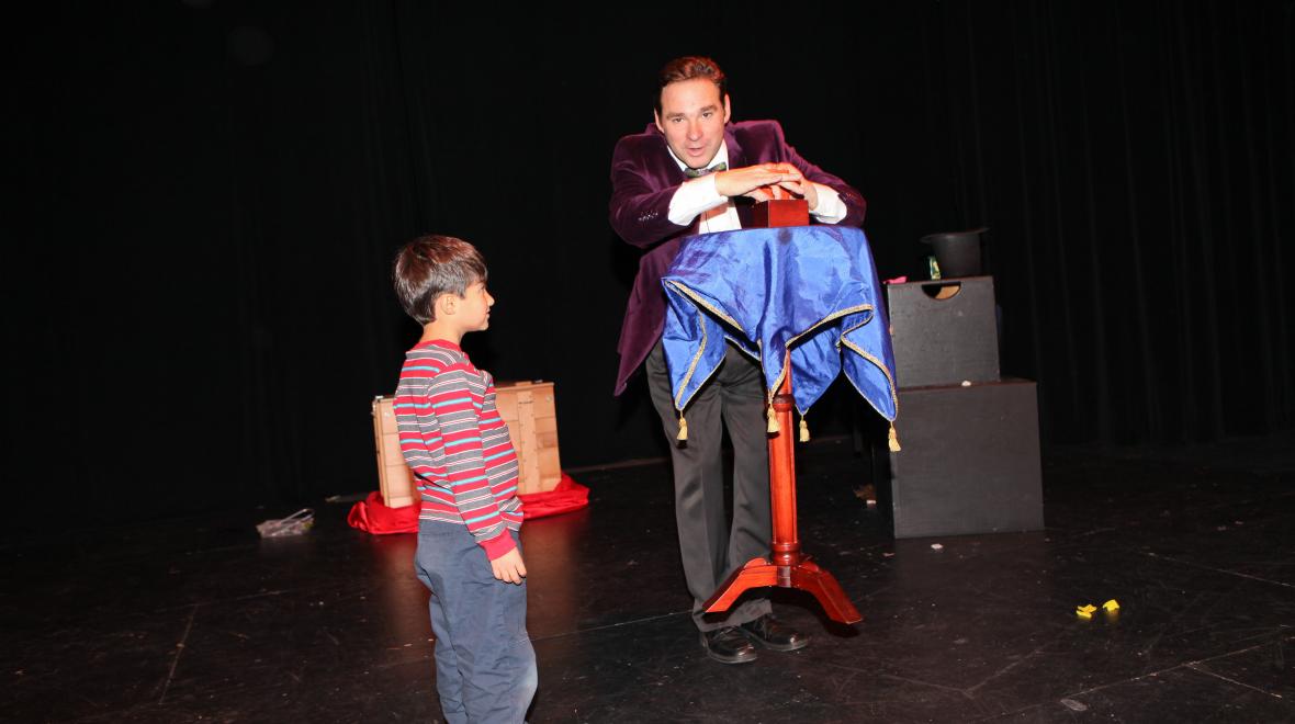 Family Magic Show at The Center Seattle | Seattle Area Family Fun ...