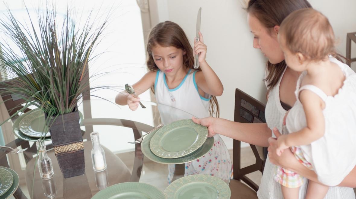 Parent & Child Dining Etiquette Essentials | Seattle Area Family Fun ...