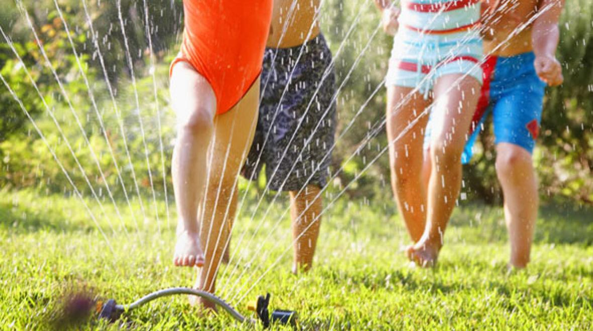 Sprinkler Sundays | Seattle Area Family Fun Calendar | ParentMap