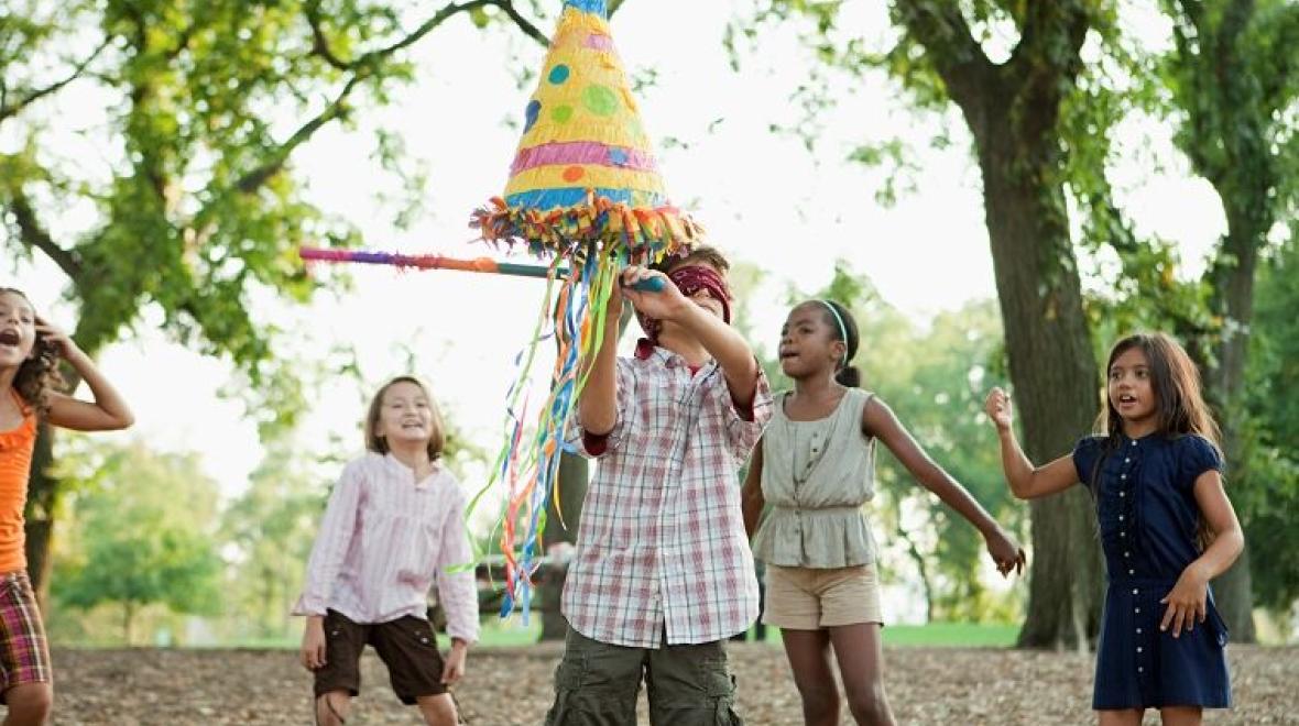 Piñata Making Workshop at the White Center Library | Seattle Area ...