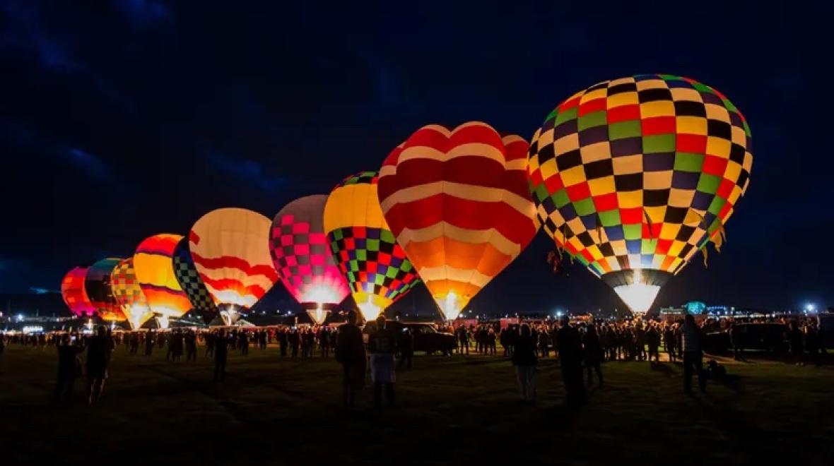 Night Glow Hot Air Balloons | Seattle Area Family Fun Calendar | ParentMap