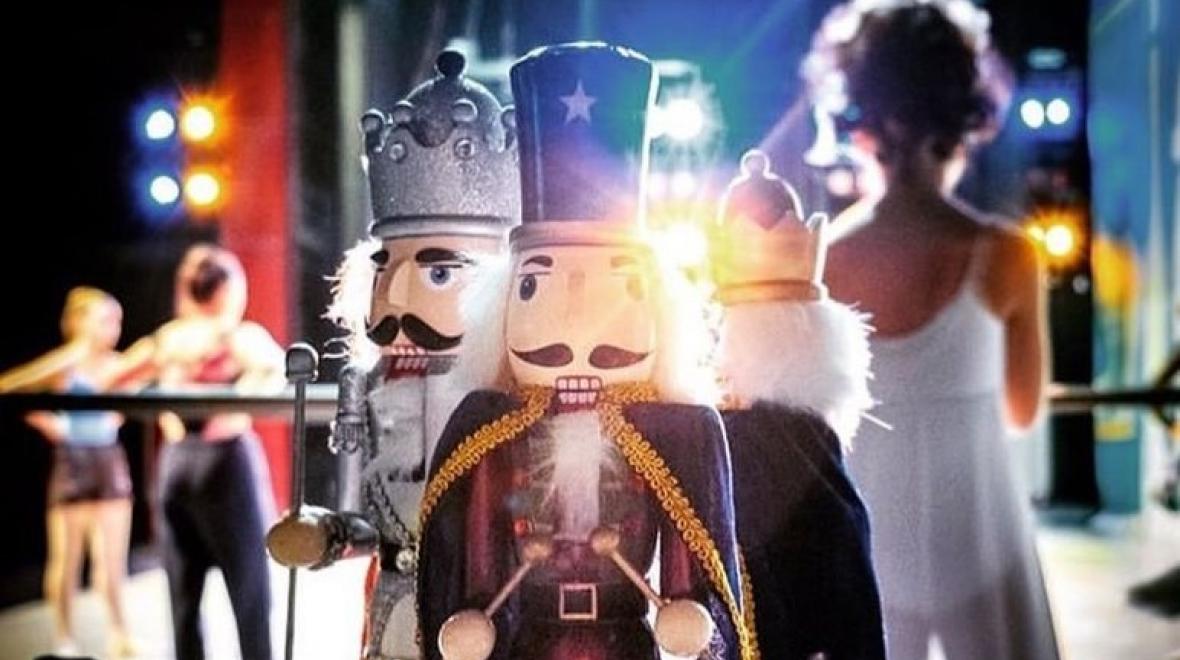 Exploring Nutcracker Virtual Series for Young Children: Battle Scene ...