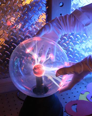 Parents’ Night Out: Black Light Science | Seattle Area Family Fun ...