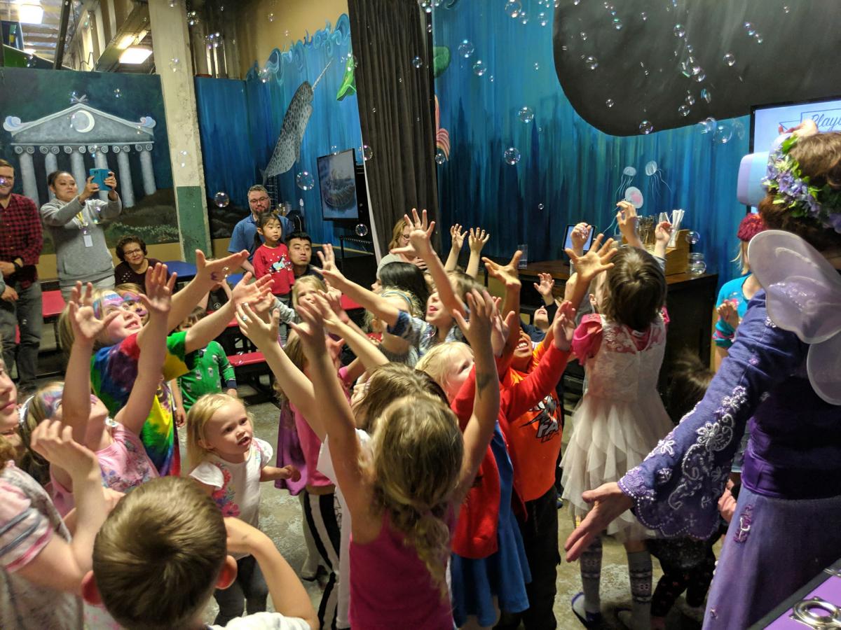 Magic Show at Playdate SEA | Seattle Area Family Fun Calendar | ParentMap