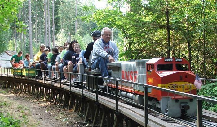 Kitsap Live Steamers Mini Train Ride | Seattle Area Family Fun Calendar ...