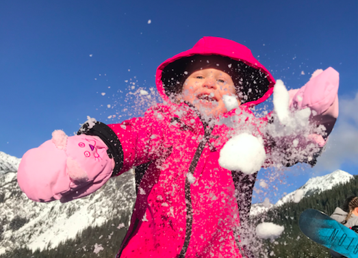Family Snow Play Day | Seattle Area Family Fun Calendar | ParentMap