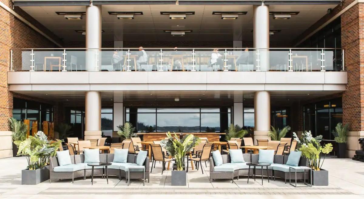 Live Music with Phil Slater at dock & drink | Seattle Area Family Fun ...