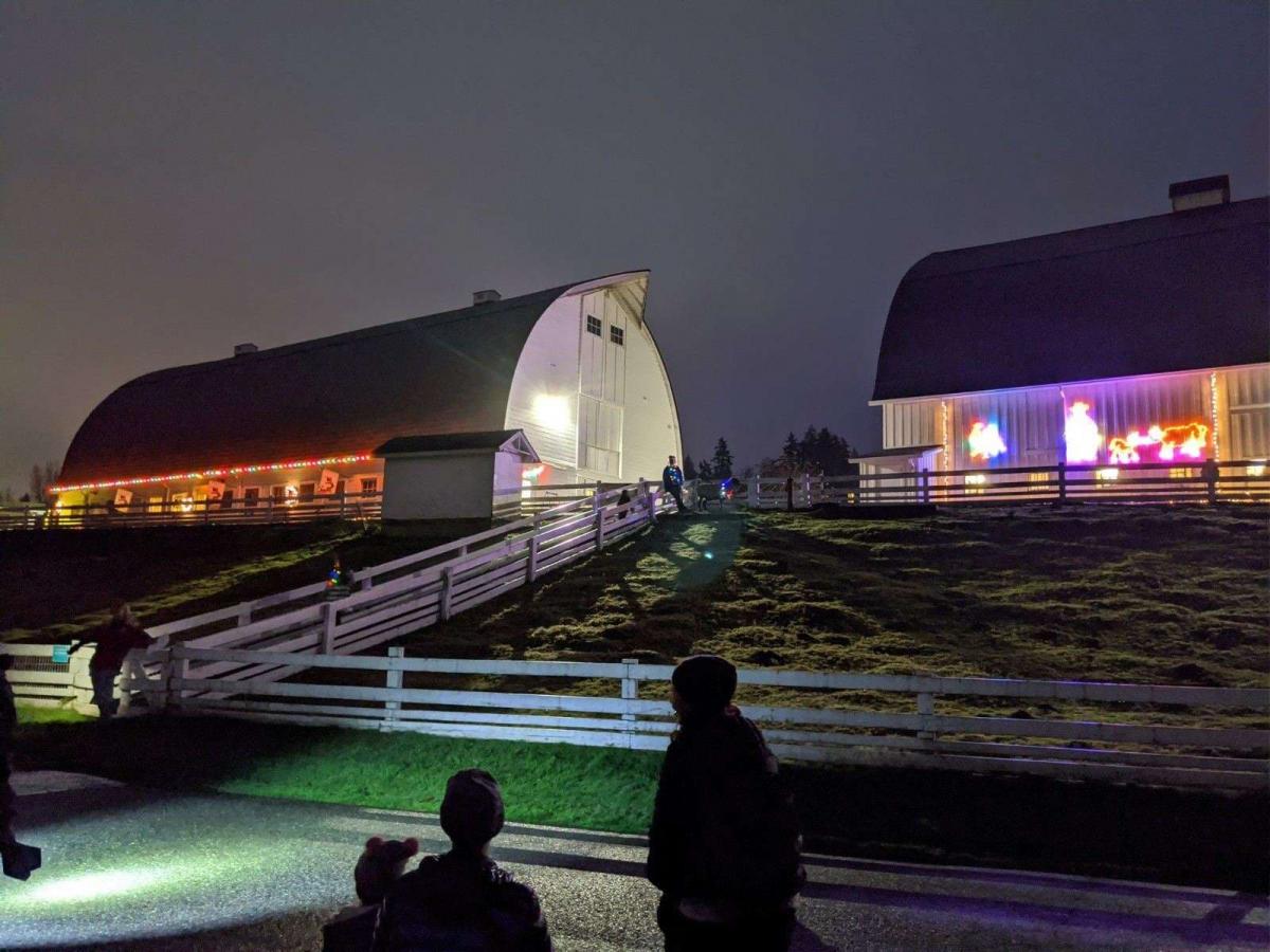 Kelsey Creek Farm Barn Lighting | Seattle Area Family Fun Calendar ...