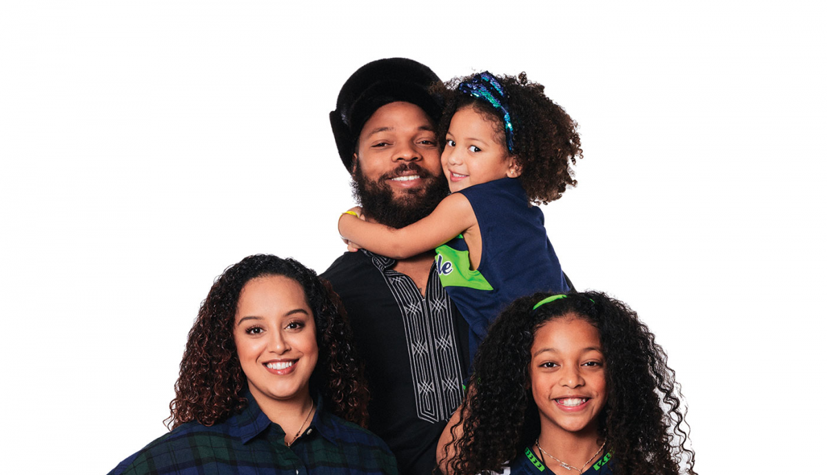 Seattle Seahawk Michael Bennett Talks Football, Family and a Foundation ...