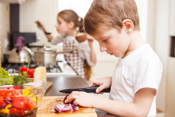 How I Get My Kids to Make Their Own School Lunch | ParentMap