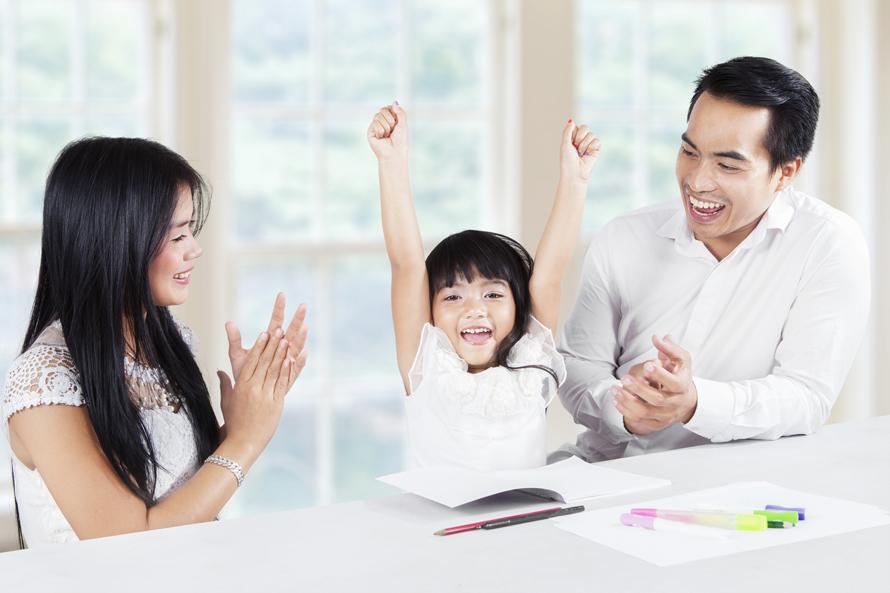 The Pitfalls of Praising Your Kids | ParentMap