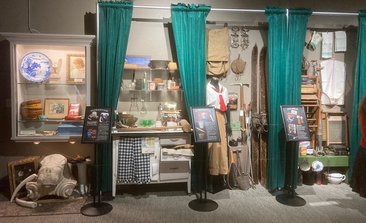 ‘Closets of Curiosity’ Exhibit Offers a Quirky Glimpse Into the Past ...