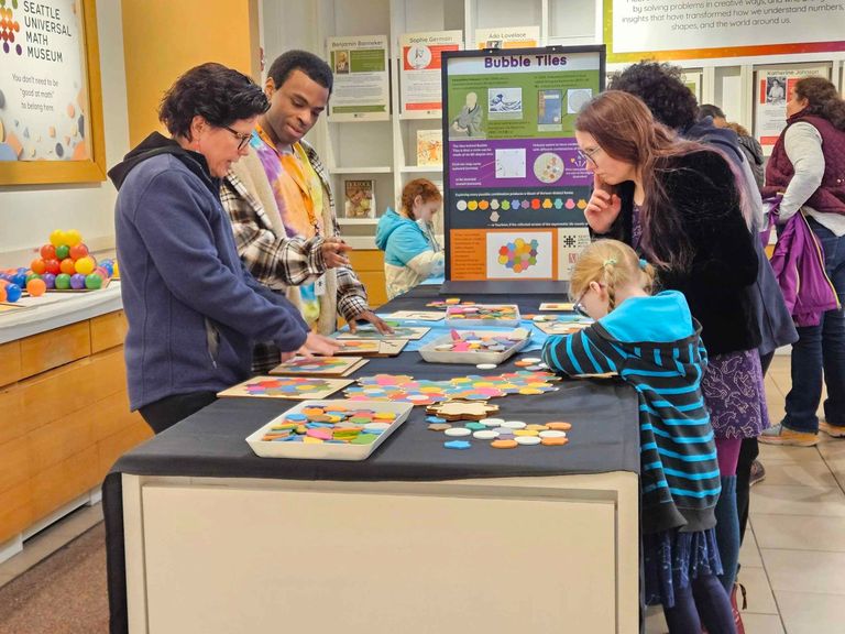 Open Hours at Seattle Universal Math Museum at Kent Station